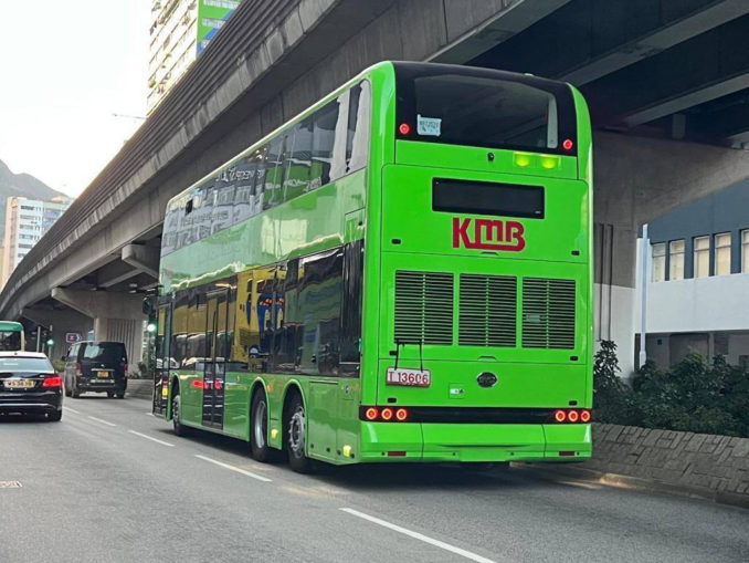 九巴首部電動雙層巴士抵港 - HK Bus Channel 巴士台