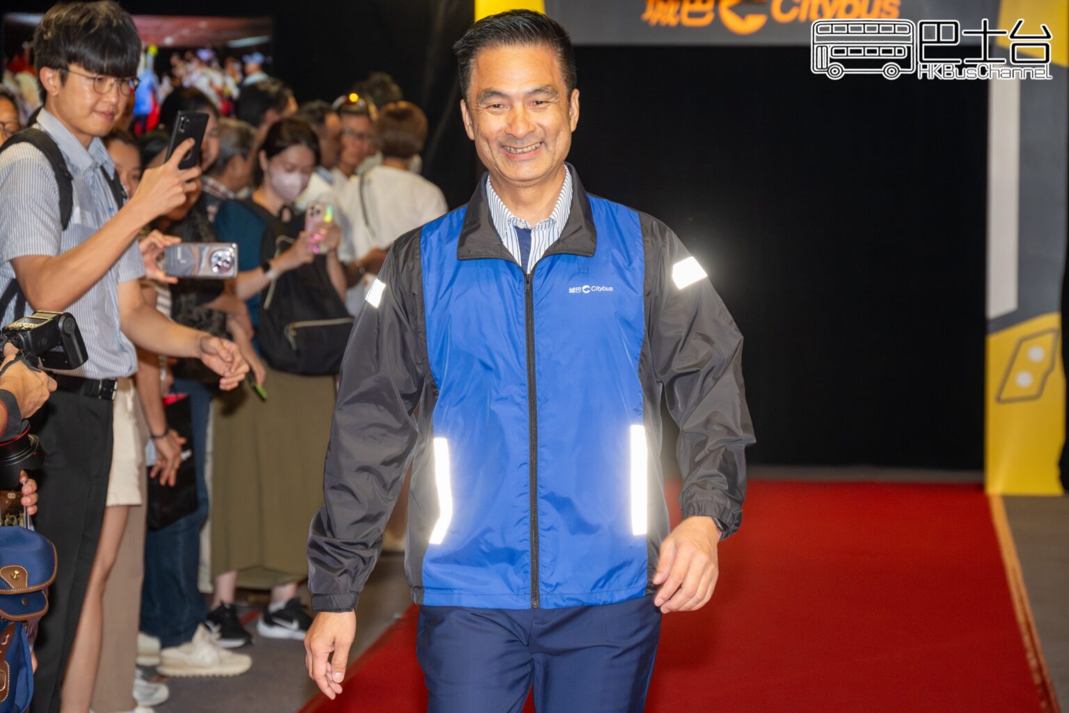 城巴全新員工制服亮相 展現企業形象 - HK Bus Channel 巴士台